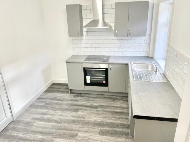 3 room house to let in Hawthorn Street, Peterlee, SR8