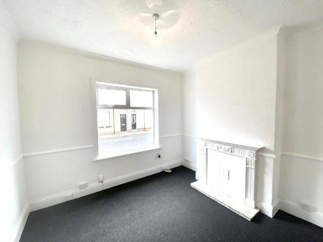 3 room house to let in Houghton Street, Hartlepool, TS24 7QP