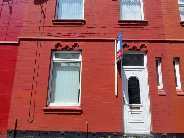 3 room house to let in Riddock Road, Liverpool, L21 8HT