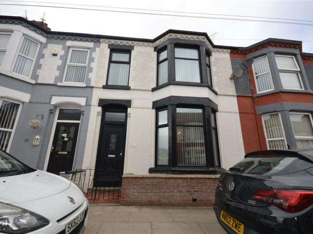 3 room house to let in Woodhall Road, Liverpool, L13 3EE