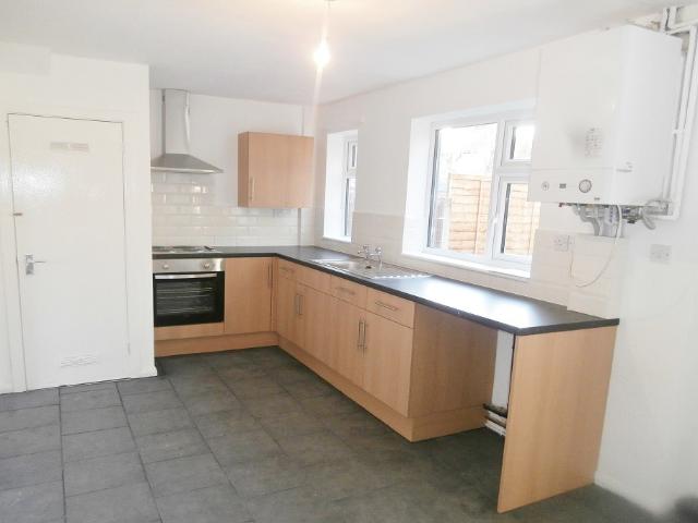 3 room house to let in 55 Beckley Road, Broxtowe, Nottingham, NG8 6GX, UK