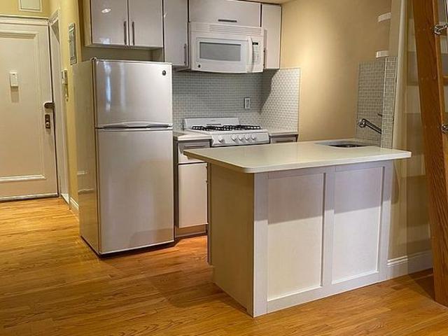3 room luxury Apartment for rent in 31 East 21st Street, New York