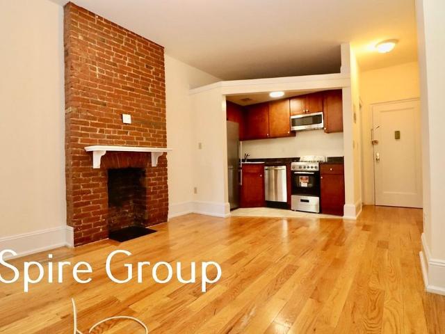 3 room luxury Flat for rent in 346 West 47th Street, Midtown Manhattan, Manhattan, New York