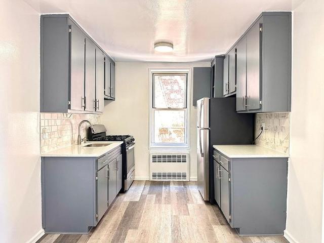 3 room luxury Flat for rent in Queensbridge Houses, New York