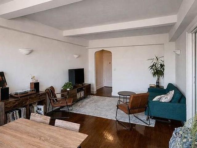 3 room luxury Flat for sale in 200 West 108th Street, New York