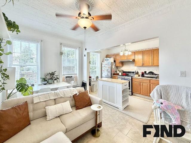 3 room luxury Townhouse for rent in 650 19th Street, Brooklyn, Kings, New York