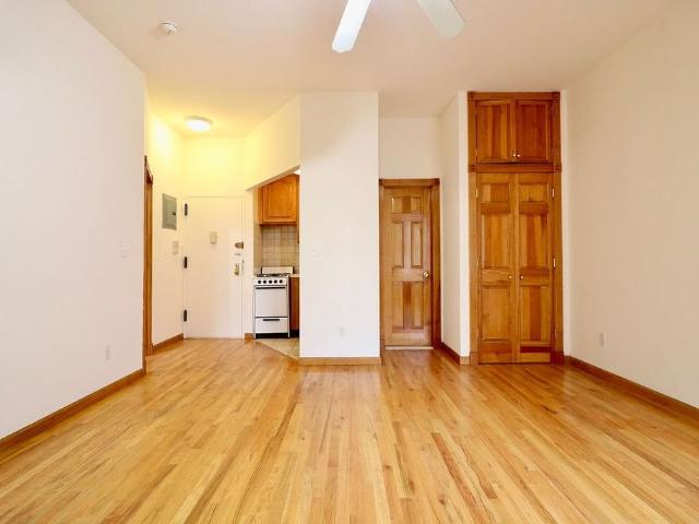 3 room luxury Townhouse for rent in New York