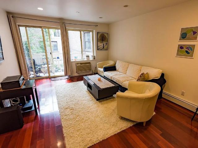 3 room luxury Townhouse for rent in New York, United States