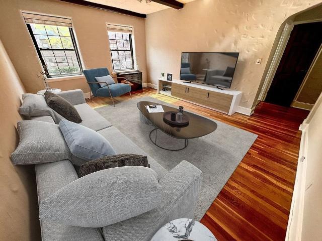 3 room luxury Townhouse for rent in Queens, United States