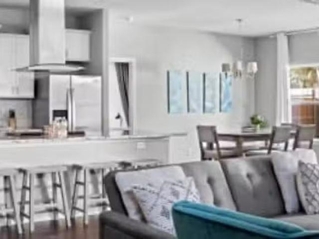 3 rooms apartment in Hampton Hills
