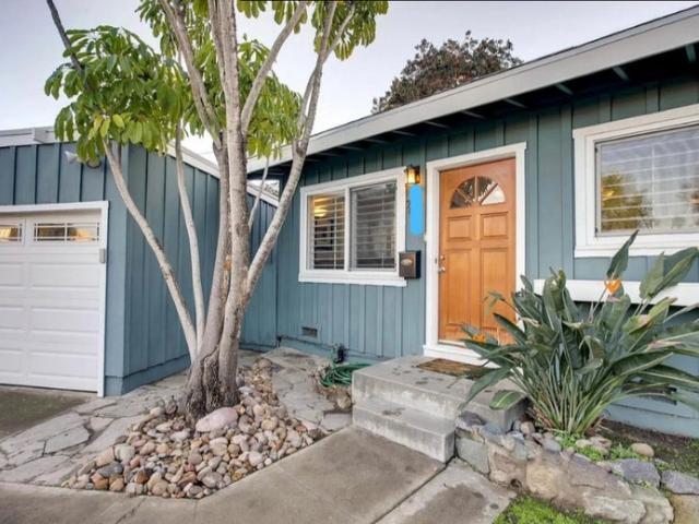 3 ROOMS FOR RENT IN HOME