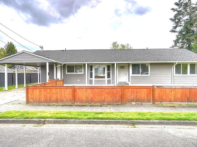 3 Rooms for rent in 4bedroom/2ba Downtown Puyallup Duplex Room rents starting at $850 $1,100