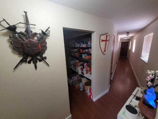 3 rooms in Kenmore, great location!