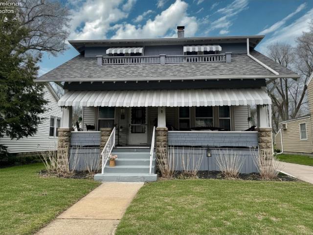 3 Rosedale Boulevard