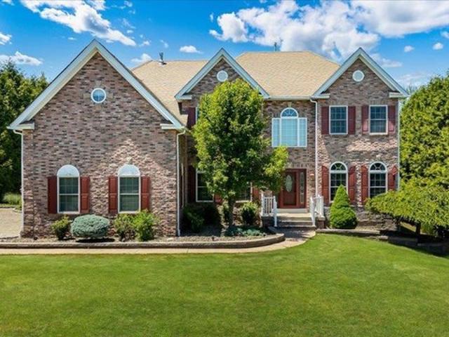 3 Stahl Way, Monroe, NY 10950