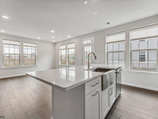 3 Sternadori Rd