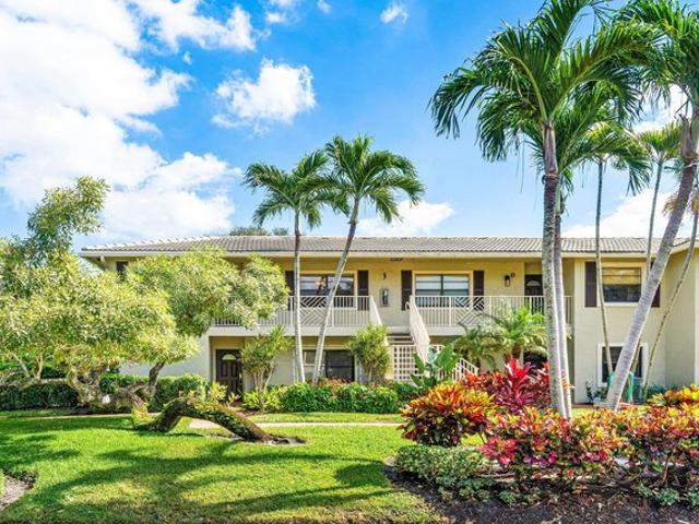 3 Stratford Dr E Apt B, Boynton Beach, FL 33436
