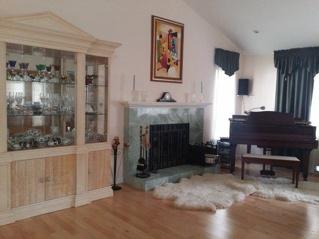 3 Stratford Pl, Monterey, CA 93940