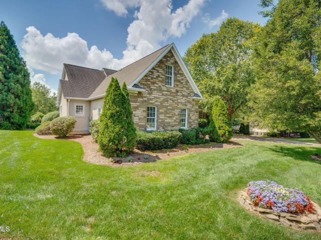 3 Strawflower Place