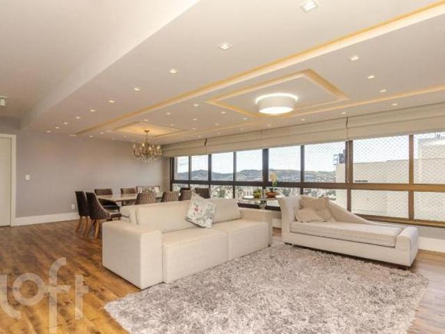 3 suítes, 180m², excelente planta, localização e vista. Mobiliado! 4 vagas e infra completa!