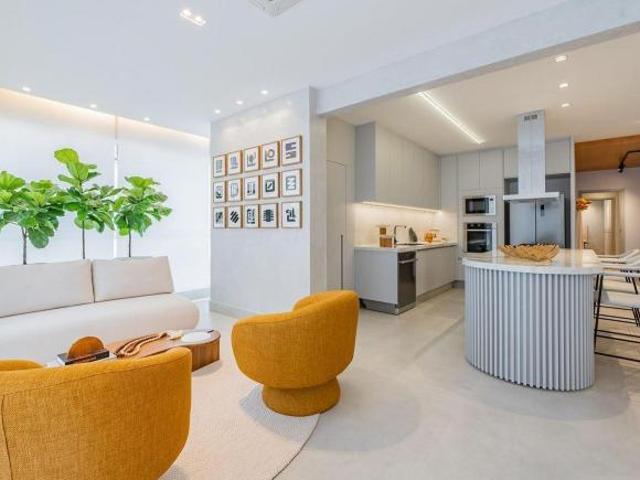 3 suites com varanda GOURMET e DEPÓSITO 2 QUADRAS DA PRAIA