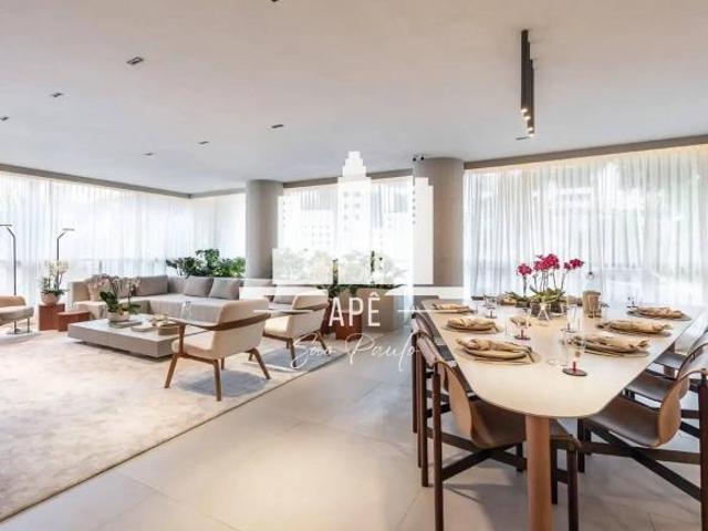 Apartamento de 3 suítes em Moema Pássaros, São Paulo SP