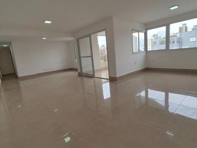 3 suítes plenas 3 garagens venda Maison Bueno
