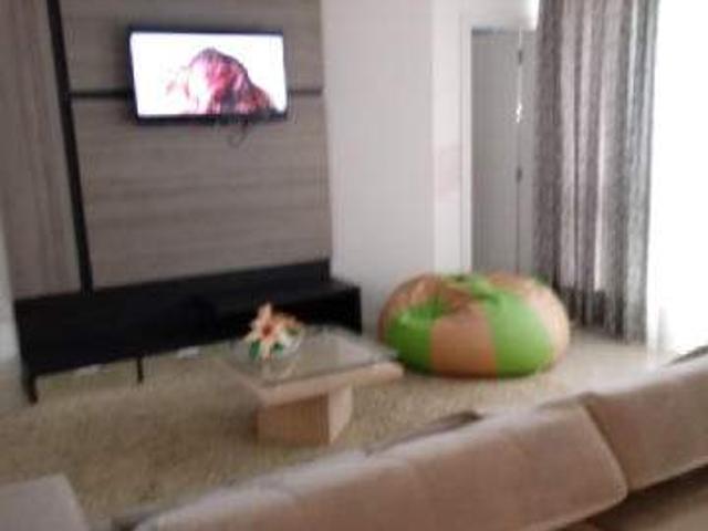 3 SUITES SENDO 1 MASTER ZONA 2 MEIA PRAIA