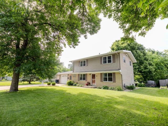 3 Sunnyslope Road