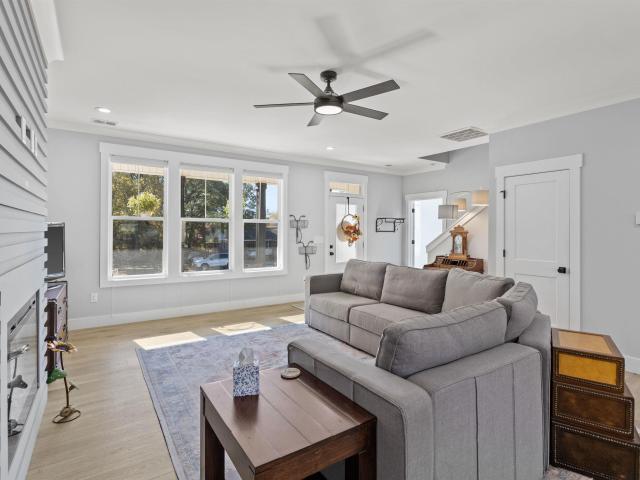 3 Sunset Court