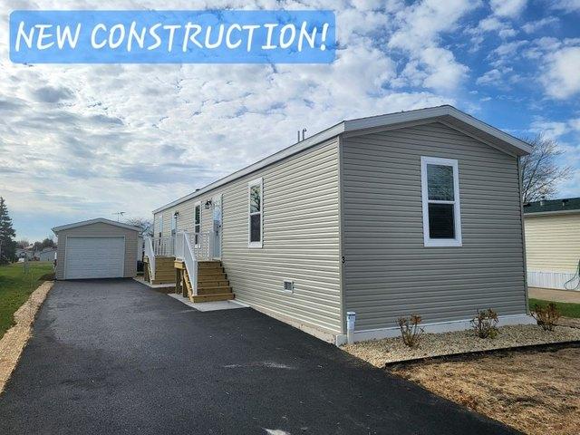 3 Swan Ln Unit 3SWAN, Beecher, IL 60401