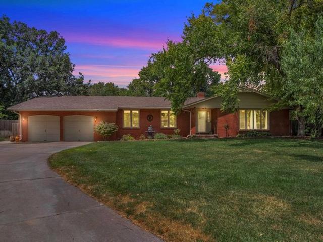 3 Sycamore Ct, Newton, KS 67114