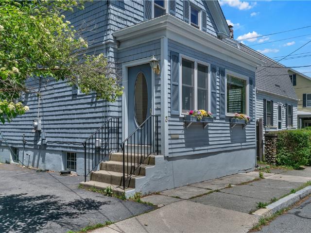 3 Sycamore Street