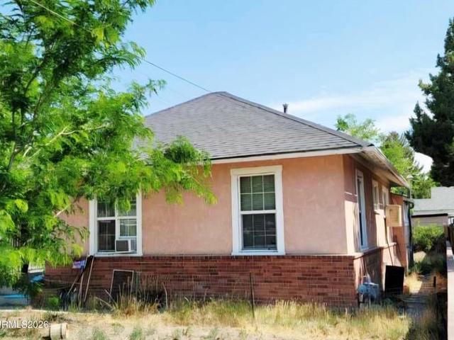 3 S Nevada St, Yerington, NV 89447