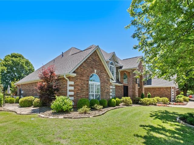 3 S Sherwood Drive