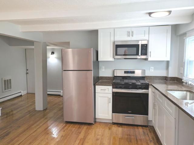 3 S Shore Rd, Salem, NH