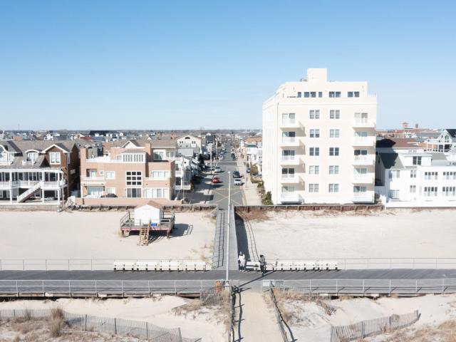 3 S Richards Ave