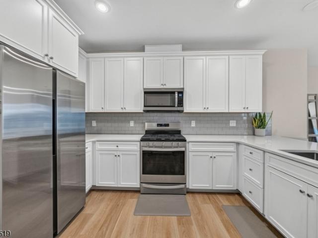 3 Sadie Cir # 3101