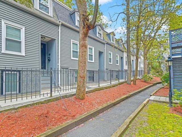 3 Saint James Pl, Boston, MA 02119