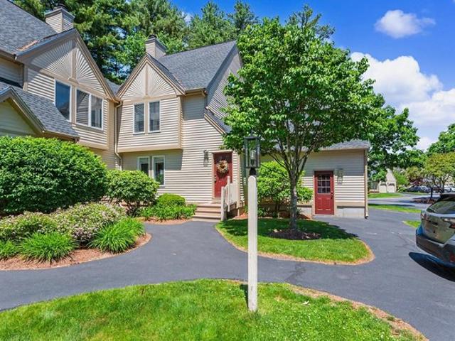 3 Salisbury Rd, Nashua, NH 03064
