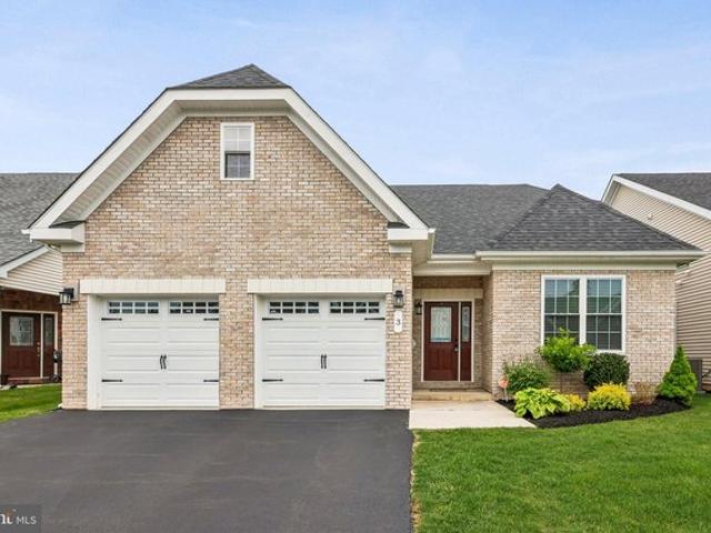 3 Samarpan Ct, Robbinsville, NJ 08520