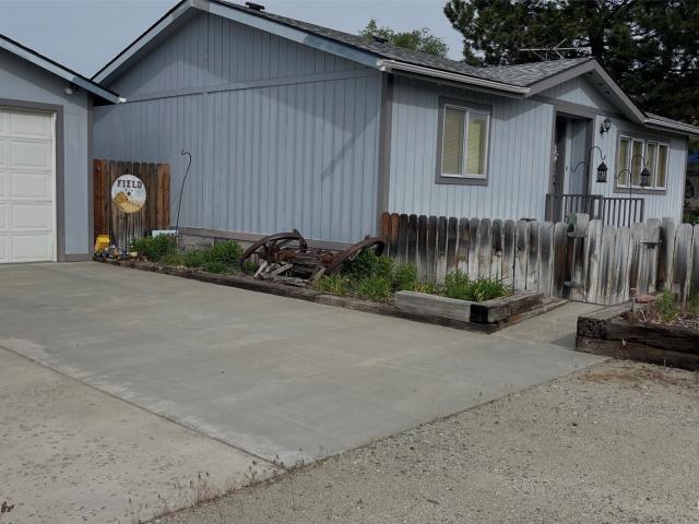 3 Sand Flat Rd