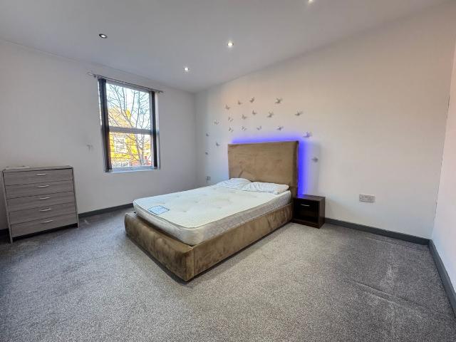 3 Sefton Terrace LS11, 2 bed terraced house to rent, £1,000 pcm | PrimeLocation