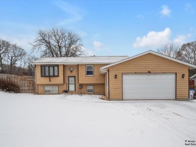 3 Sheehan Dr, Lake Villa, IL 60046