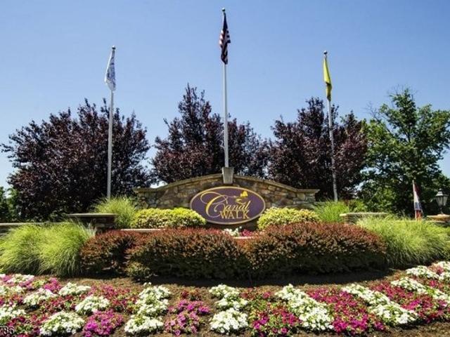 3 Silcox Pl, Franklin Twp, NJ 08873