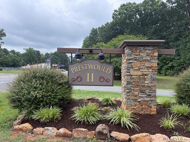 3 Sir Peyton Dr, Clarksville, VA 23927