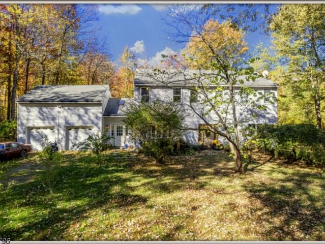 3 Sleepy Hollow Rd, Newton, NJ 07860 | MLS #4007