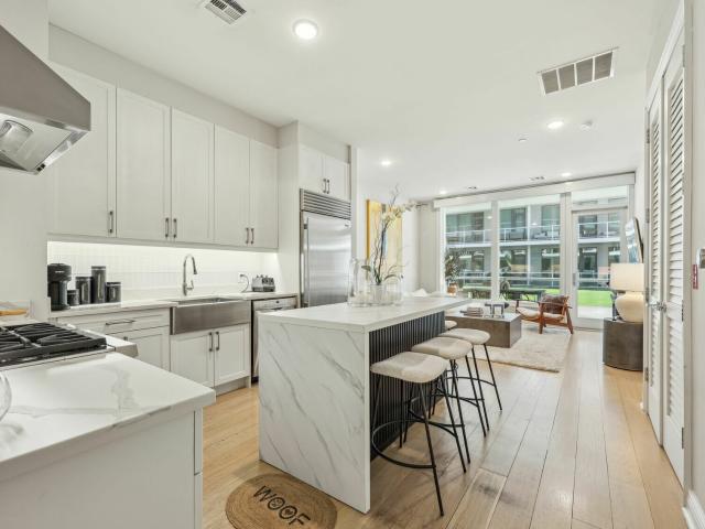 3 Somerset Lane 316, Edgewater, US, NJ