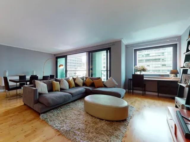 3 South Quay Square, London, E14 9RU, United Kingdom | 3 bed house for rent #167773935 | Rentberry