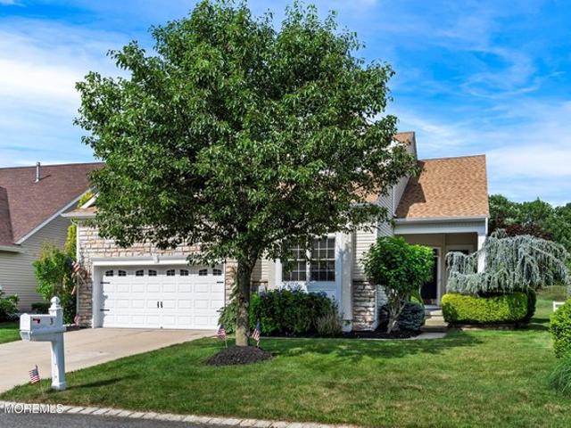 3 Spring Lake Blvd, Waretown, NJ 08758
